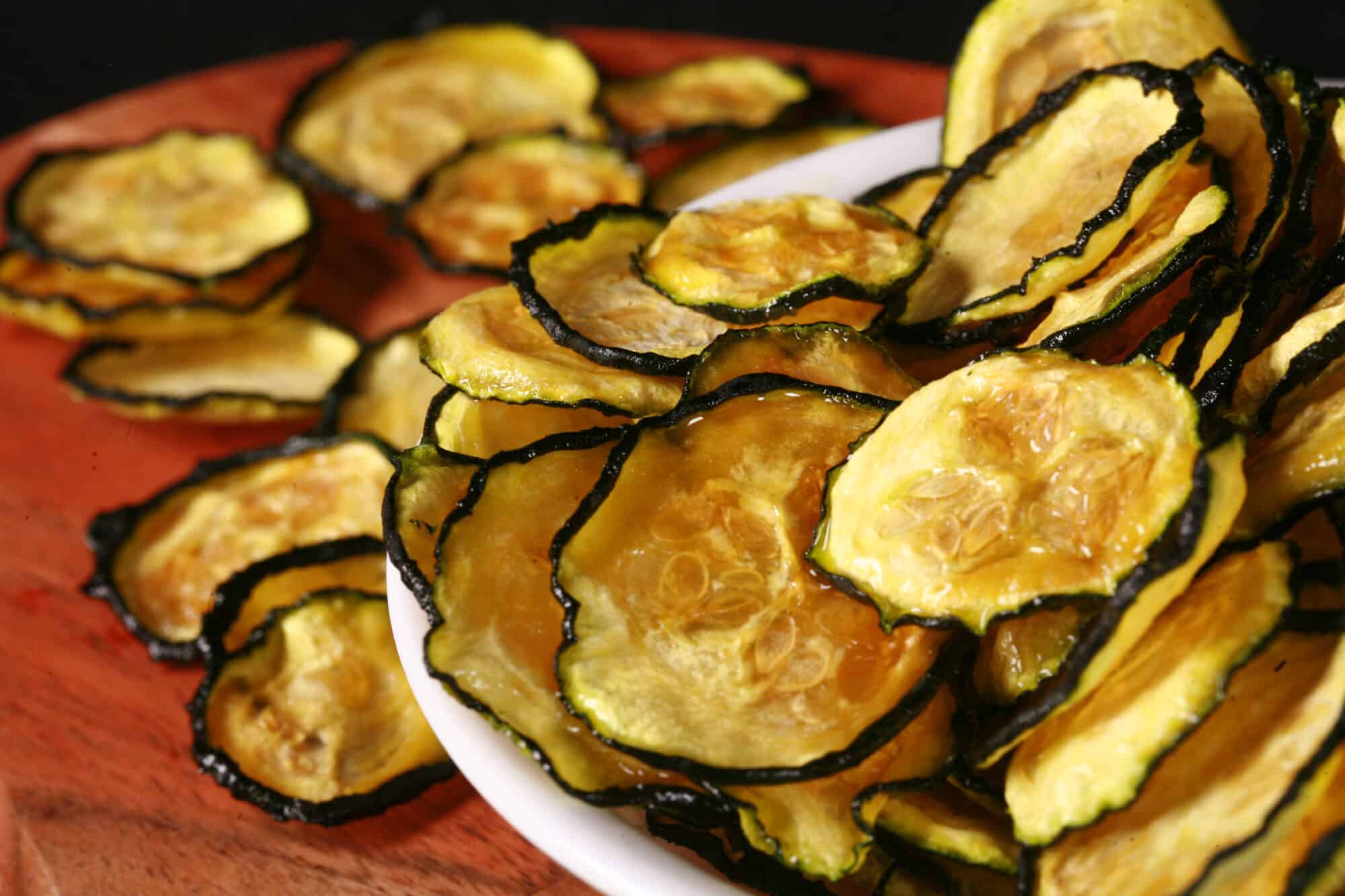 Crispy Dehydrated Zucchini Chips Recipe [Food Dehydrator] - Dried and Tasty